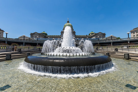 "Capitol Park"-Bilder: Stock-Fotos & -Videos. | Adobe Stock