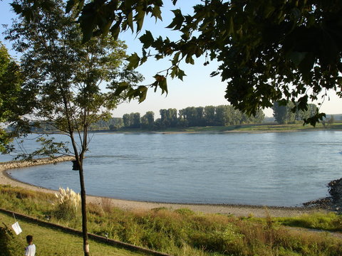 Hitdorf-Bilder: Stock-Fotos & -Videos. | Adobe Stock