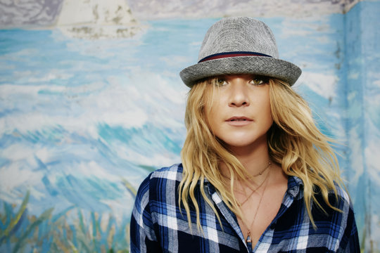 Trilby 影像 – 瀏覽 155,729 個素材庫相片、向量圖和影片 | Adobe Stock