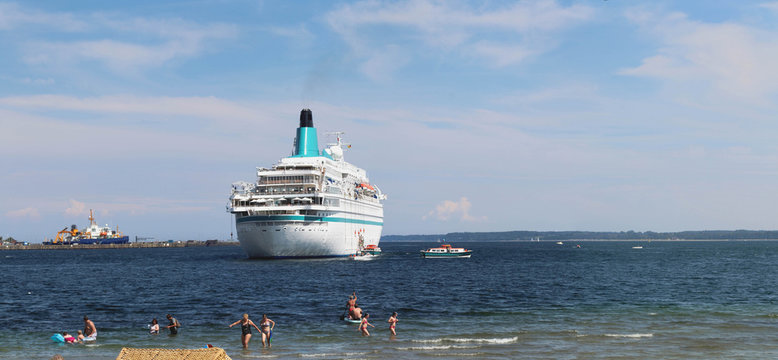 Tenderboot Images – Browse 57 Stock Photos, Vectors, and Video | Adobe ...