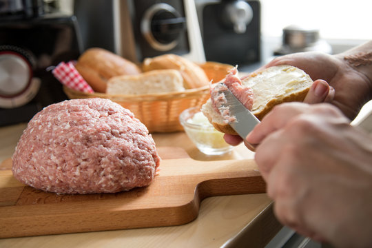 Zwiebelmett bilder – Bläddra bland 233 stockfoton, vektorer och videor ...
