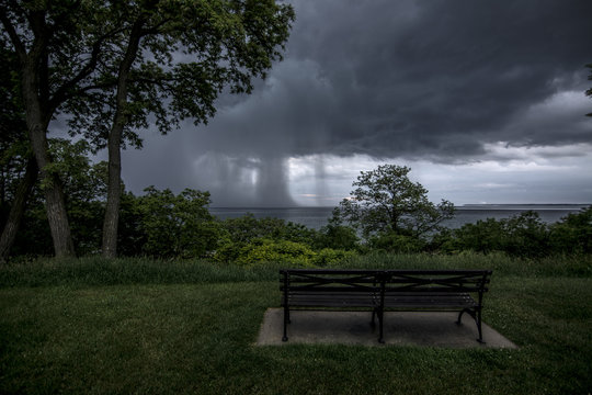 "Rain Shaft" - Images et vidéos libres de droits | Adobe Stock