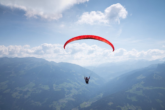 รูปภาพGleitschirm – เลือกดูภาพถ่ายสต็อก เวกเตอร์ และวิดีโอ4,160 | Adobe ...
