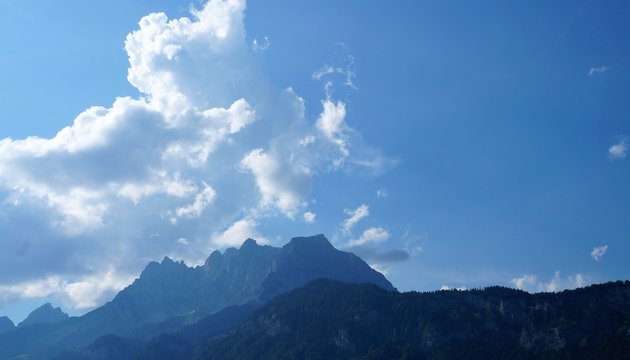 「Bergig」の画像 - 5,286 件の Stock 写真、ベクターおよびビデオ | Adobe Stock