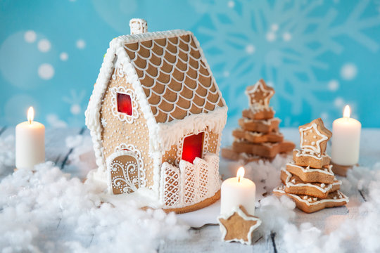 Gingerbread House Scene Images – Browse 2,101 Stock Photos, Vectors ...