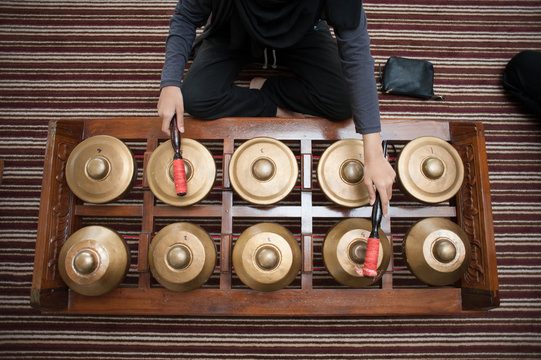 「Gamelan」の写真素材 | 1,071件の無料イラスト画像 | Adobe Stock