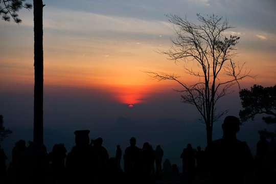 Twiling Bilder – Durchsuchen 124 Archivfotos, Vektorgrafiken und Videos ...