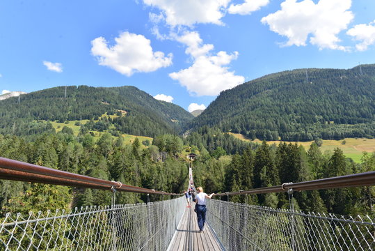 รูปภาพTrogtal – เลือกดูภาพถ่ายสต็อก เวกเตอร์ และวิดีโอ93 | Adobe Stock