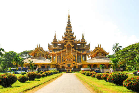 รูปภาพBayinnaung – เลือกดูภาพถ่ายสต็อก เวกเตอร์ และวิดีโอ128 | Adobe Stock