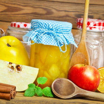 รูปภาพObstkompott – เลือกดูภาพถ่ายสต็อก เวกเตอร์ และวิดีโอ90 | Adobe Stock