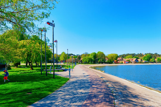 รูปภาพMemel – เลือกดูภาพถ่ายสต็อก เวกเตอร์ และวิดีโอ7,269 | Adobe Stock