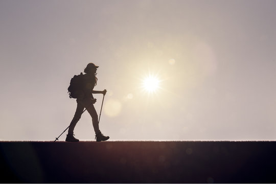 「Wanderin」の写真素材 | 2,241件の無料イラスト画像 | Adobe Stock