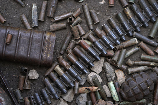 รูปภาพMachine-Gun – เลือกดูภาพถ่ายสต็อก เวกเตอร์ และวิดีโอ36,541 ...