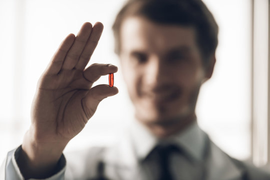 "Red Pill" Bilder – Durchsuchen 379 Archivfotos, Vektorgrafiken und ...