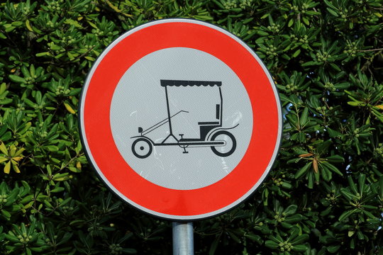 「Tretrad」の写真素材 | 16件の無料イラスト画像 | Adobe Stock