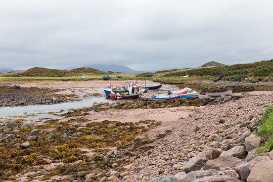 Poolewe - Images et vidéos libres de droits | Adobe Stock