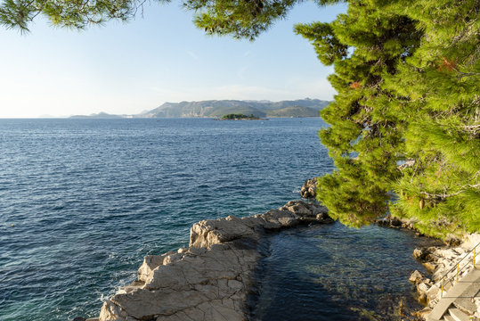 Cavat Images – Browse 50 Stock Photos, Vectors, and Video | Adobe Stock