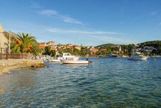 Cavat Images – Browse 50 Stock Photos, Vectors, and Video | Adobe Stock