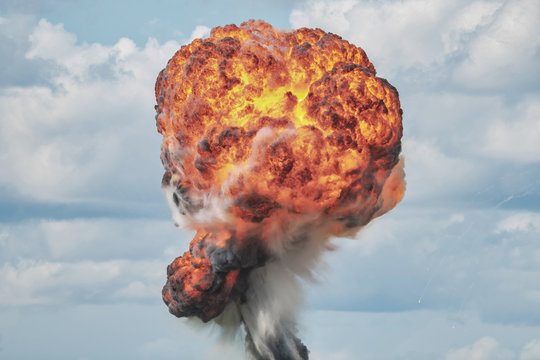 รูปภาพHigh-Explosive – เลือกดูภาพถ่ายสต็อก เวกเตอร์ และวิดีโอ20,473 ...