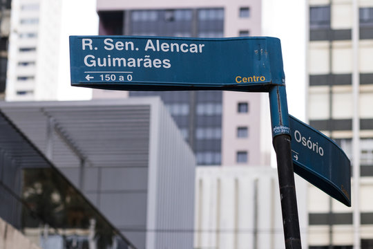 Sinal Images – Browse 29 Stock Photos, Vectors, and Video | Adobe Stock