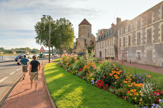 รูปภาพNevers – เลือกดูภาพถ่ายสต็อก เวกเตอร์ และวิดีโอ62,522 | Adobe Stock