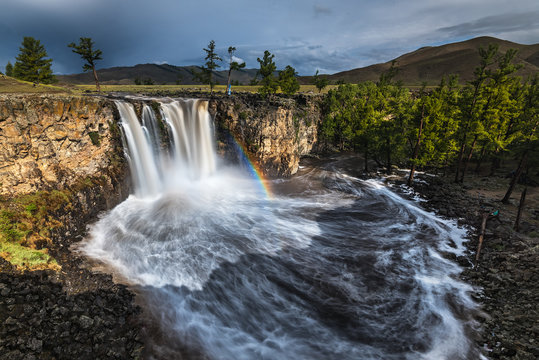 รูปภาพ"Ulaan Tsutgalan" – เลือกดูภาพถ่ายสต็อก เวกเตอร์ และวิดีโอ104 ...