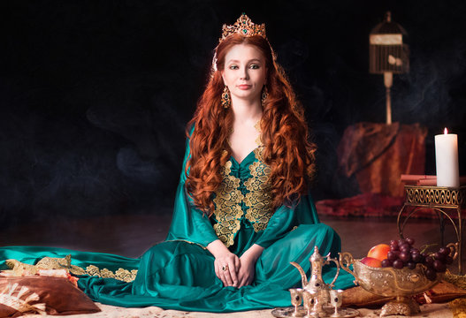 「Roxolana」の画像 - 64 件の Stock 写真、ベクターおよびビデオ | Adobe Stock