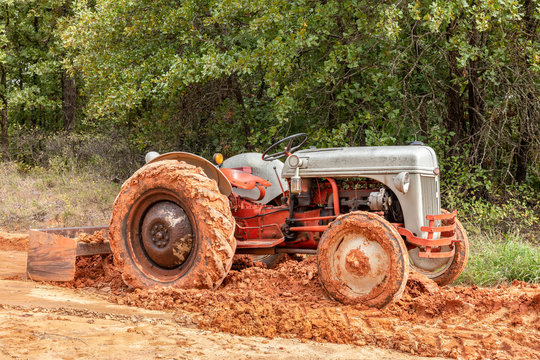 รูปภาพWorkhorse – เลือกดูภาพถ่ายสต็อก เวกเตอร์ และวิดีโอ2,044 | Adobe Stock