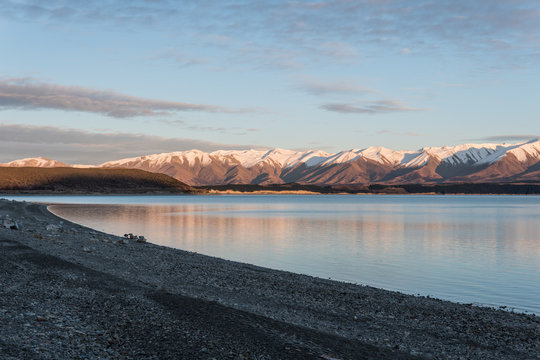 รูปภาพ"Lake Pukaki" – เลือกดูภาพถ่ายสต็อก เวกเตอร์ และวิดีโอ1,941 ...