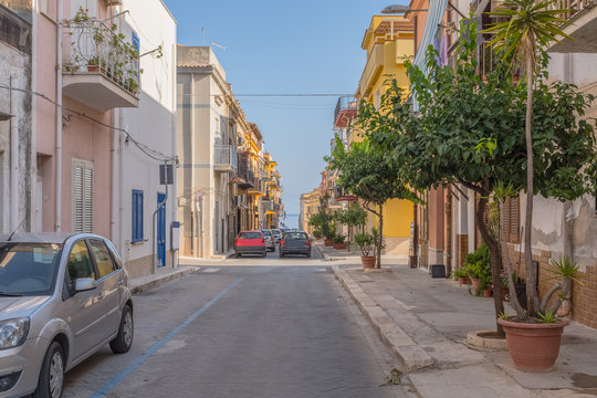 Balestrate bilder – Bläddra bland 196 stockfoton, vektorer och videor ...