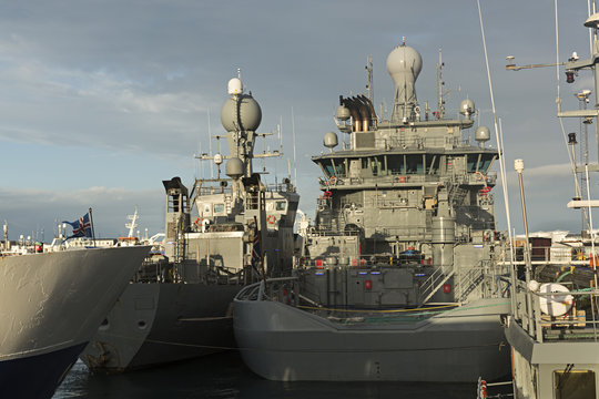 รูปภาพAcorazado – เลือกดูภาพถ่ายสต็อก เวกเตอร์ และวิดีโอ267 | Adobe Stock