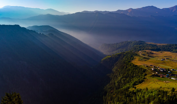 「Tushetia」の写真素材 | 2,591件の無料イラスト画像 | Adobe Stock