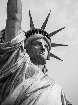 Statue Of Liberty Black And White Images – Browse 2,993 Stock Photos ...