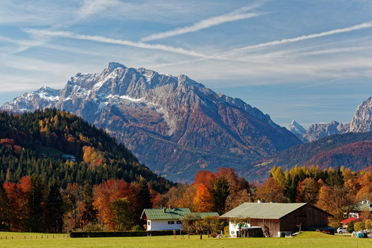 「Oberau」の写真素材 | 488件の無料イラスト画像 | Adobe Stock