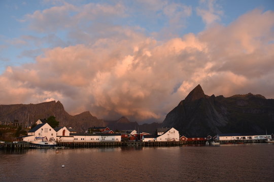 Mosken Bilder – Durchsuchen 485 Archivfotos, Vektorgrafiken und Videos ...