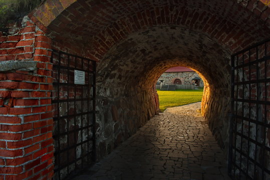 Turngate Bilder – Durchsuchen 1,608 Archivfotos, Vektorgrafiken und ...