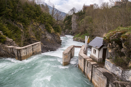 Torla-Ordesa Images – Browse 163 Stock Photos, Vectors, and Video ...