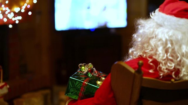 Santa Watching Images – Browse 18,238 Stock Photos, Vectors, and Video ...