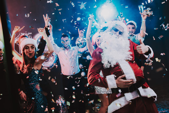 265,355 BEST Santa Partying IMAGES, STOCK PHOTOS & VECTORS | Adobe Stock