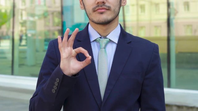 Gesure Bilder – Durchsuchen 178 Archivfotos, Vektorgrafiken und Videos ...