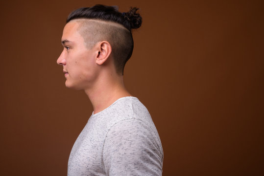 รูปภาพUndercut – เลือกดูภาพถ่ายสต็อก เวกเตอร์ และวิดีโอ7,168 | Adobe Stock