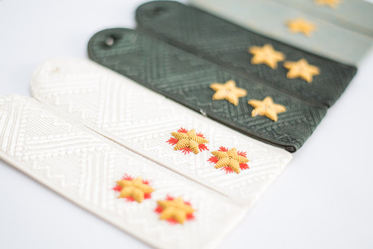 รูปภาพEpaulets – เลือกดูภาพถ่ายสต็อก เวกเตอร์ และวิดีโอ4,621 | Adobe Stock