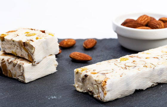Imágenes de Torrone: descubre bancos de fotos, ilustraciones, vectores ...