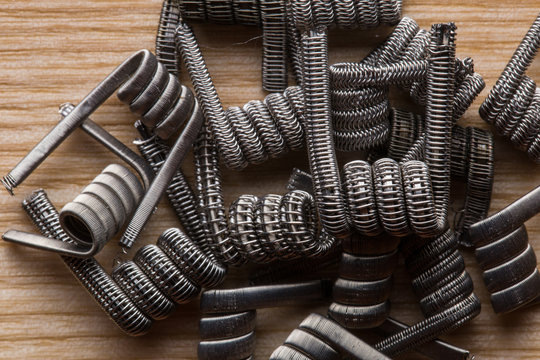 「Microcoil」の画像 - 849 件の Stock 写真、ベクターおよびビデオ | Adobe Stock