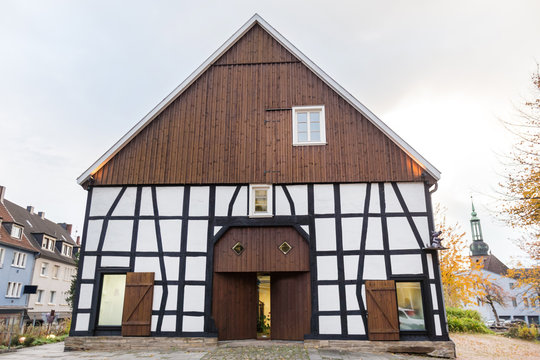 รูปภาพWitten – เลือกดูภาพถ่ายสต็อก เวกเตอร์ และวิดีโอ3,874 | Adobe Stock