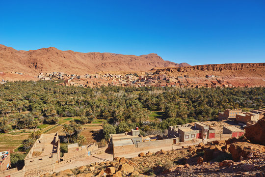 รูปภาพTinghir – เลือกดูภาพถ่ายสต็อก เวกเตอร์ และวิดีโอ1,799 | Adobe Stock