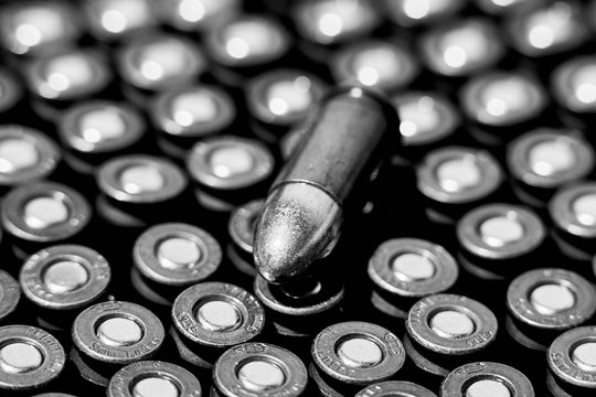 「Ammo」の写真素材 | 351,717件の無料イラスト画像 | Adobe Stock