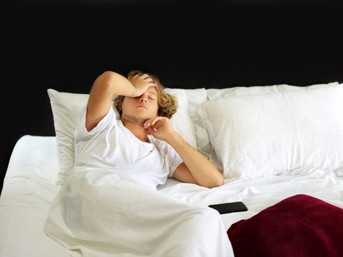 รูปภาพSleeplessness – เลือกดูภาพถ่ายสต็อก เวกเตอร์ และวิดีโอ111,213 ...