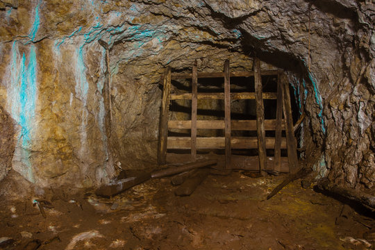 Brattice Imagens – Procure 133 fotos, vetores e vídeos | Adobe Stock