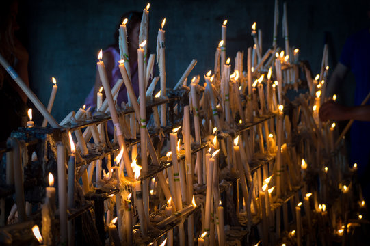 รูปภาพEncendiendo – เลือกดูภาพถ่ายสต็อก เวกเตอร์ และวิดีโอ226 | Adobe Stock